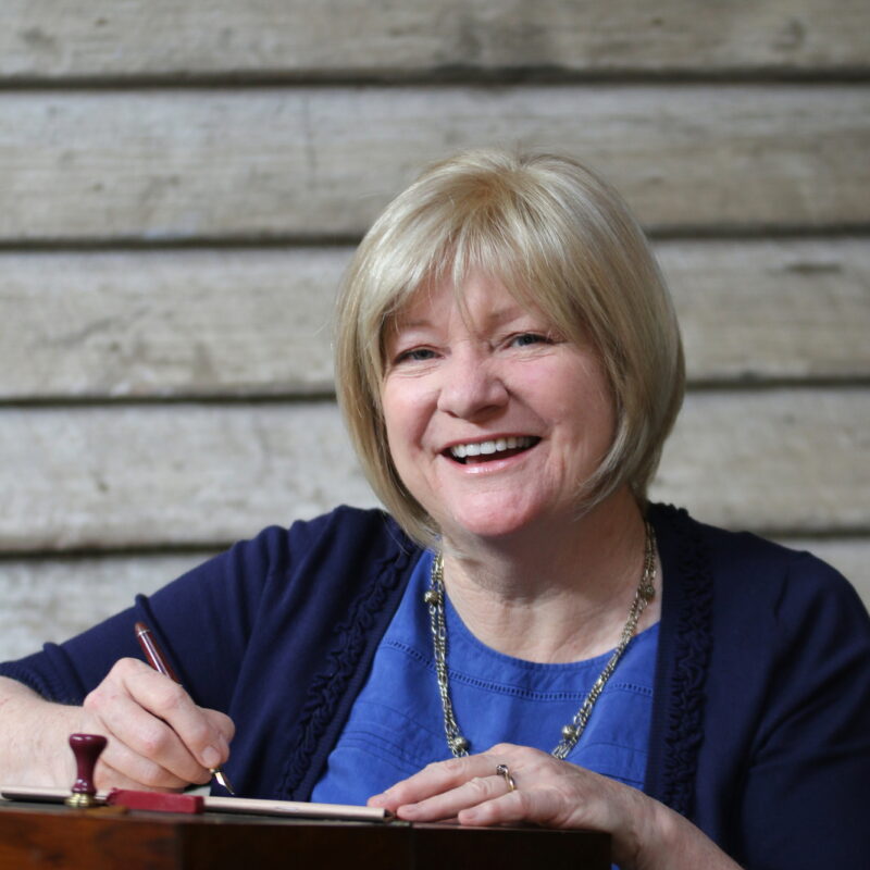 Jeanette M Thompson | UQP